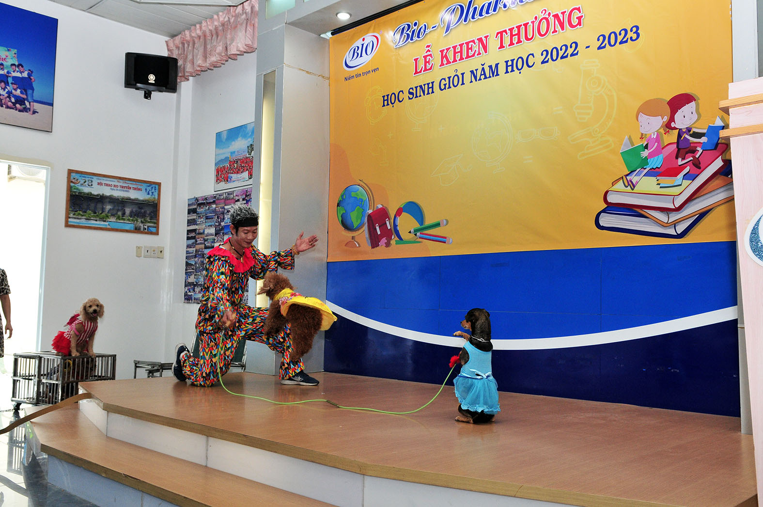 LỄ KHEN THƯỞNG HỌC SINH GIỎI NĂM HỌC 2022 2023 - Thư viện ảnh - BIO PHARMACHEMIE